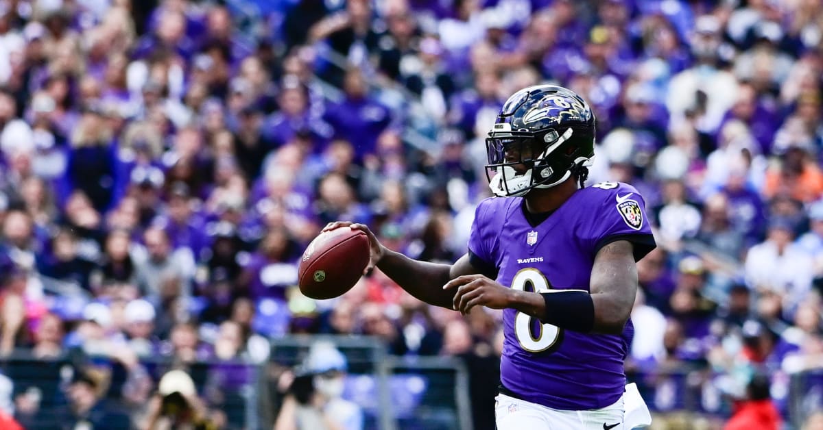 Lamar Jackson passes Dan Marino for most NFL wins before turning 25 ...