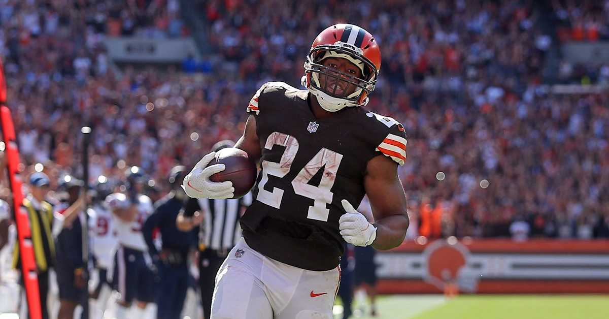 Nick Chubb injury: Browns star RB expected to return vs Steelers ...