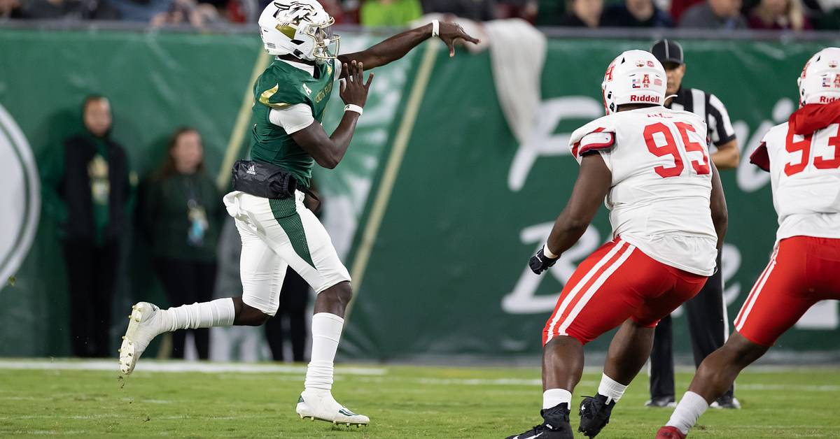 Defending Bulls' Quarterback Timmy McClain's Versatile Skills Key to ...