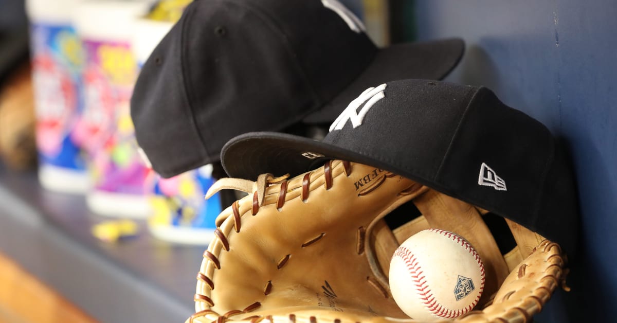 Fans rip New Era line of dueling MLB hats featuring Yankees - Sports ...