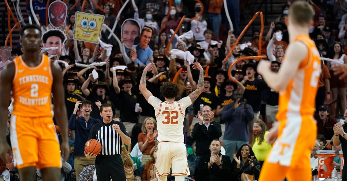 Longhorn Men Move Back Up Into AP Top 25 Poll - Sports Illustrated ...