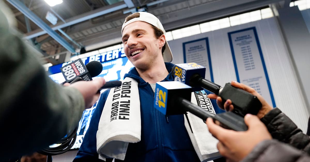 Saint Peter’s guard Doug Edert signs NIL deal with Buffalo Wild Wings ...