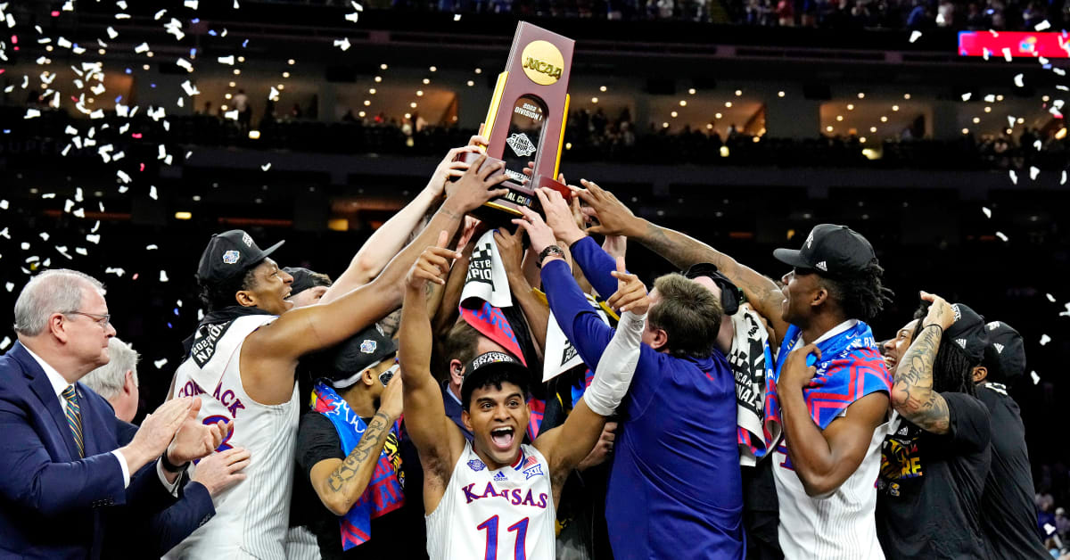 2022 in Review: Spectacular Kansas Jayhawk Basketball Moments - Blue ...