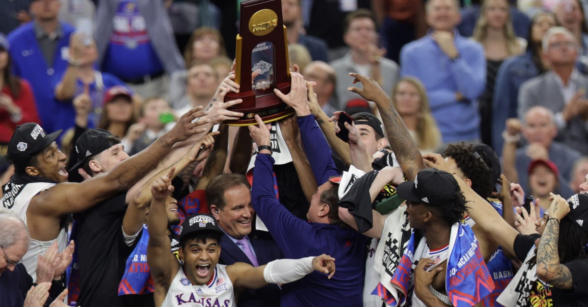 Mark Emmert botches trophy presentation after Kansas wins national ...