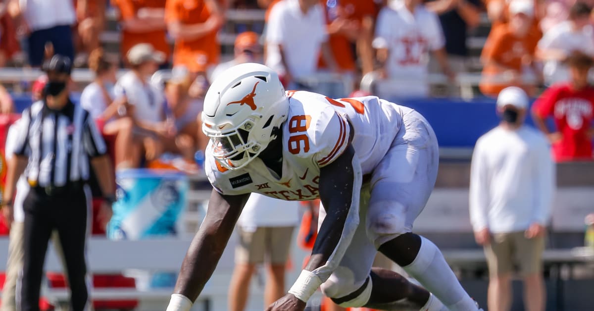 Texas Longhorns Ex Moro Ojomo Carted Off in Philadelphia Eagles NFL Preseason After Scary Injury ...