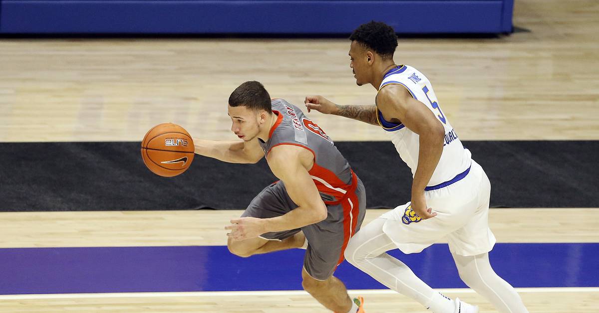 Gardner-Webb Transfer Lance Terry Commits to Georgia Tech - Sports ...