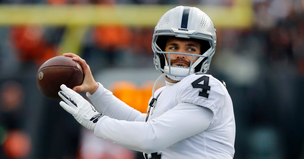 Derek Carr, Raiders agree to three-year, $121.5 million extension ...