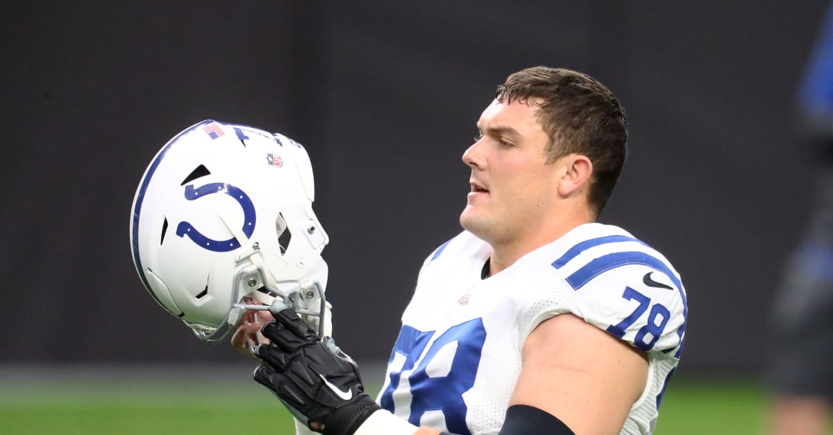 Where does PFF Rank Ryan Kelly among NFL Centers? - Sports Illustrated ...