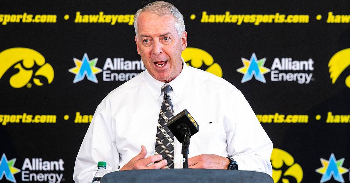 Iowa Hawkeyes Athletic Director Gary Barta to Retire - Sports Illustrated
