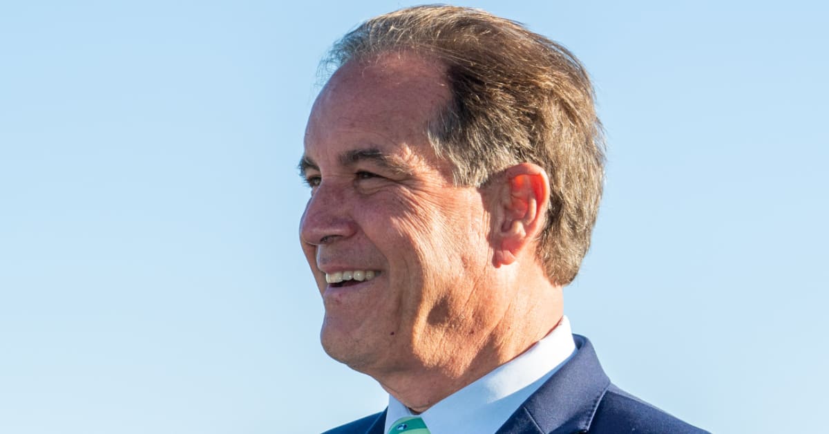 Jim Nantz Shares Story About Origin of His Signature ‘Hello Friends ...