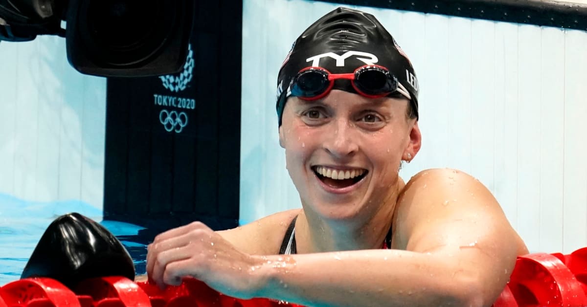 Katie Ledecky Matches Michael Phelps Record With Dominant Victory at ...