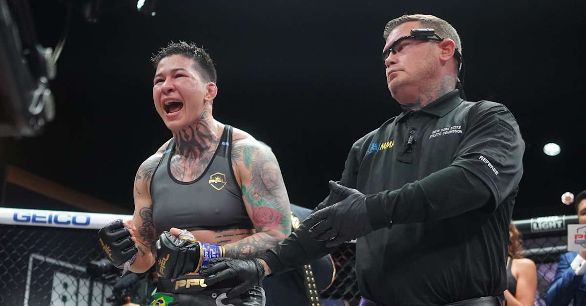 Larissa Pacheco Stuns Kayla Harrison at 2022 PFL World Championship ...