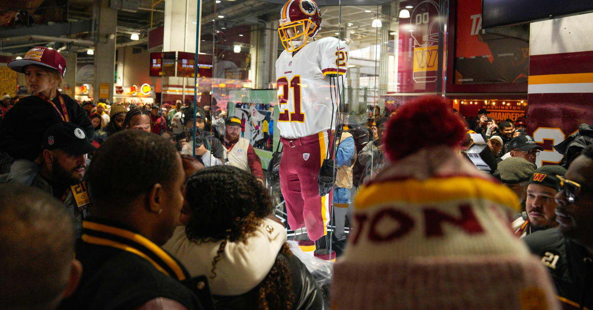 NFL World Reacts to Commanders’ Sean Taylor Statue Unveiling - Sports ...