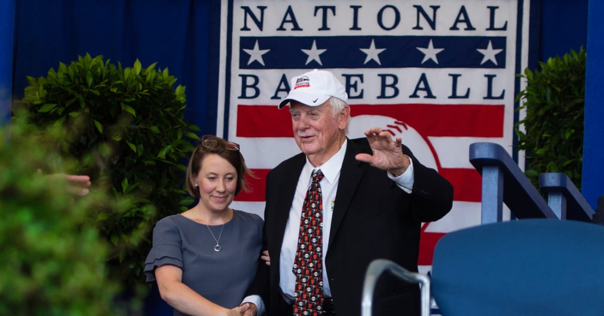 Gaylord Perry, Hall of Fame Pitcher, Dead at 84 - Sports Illustrated