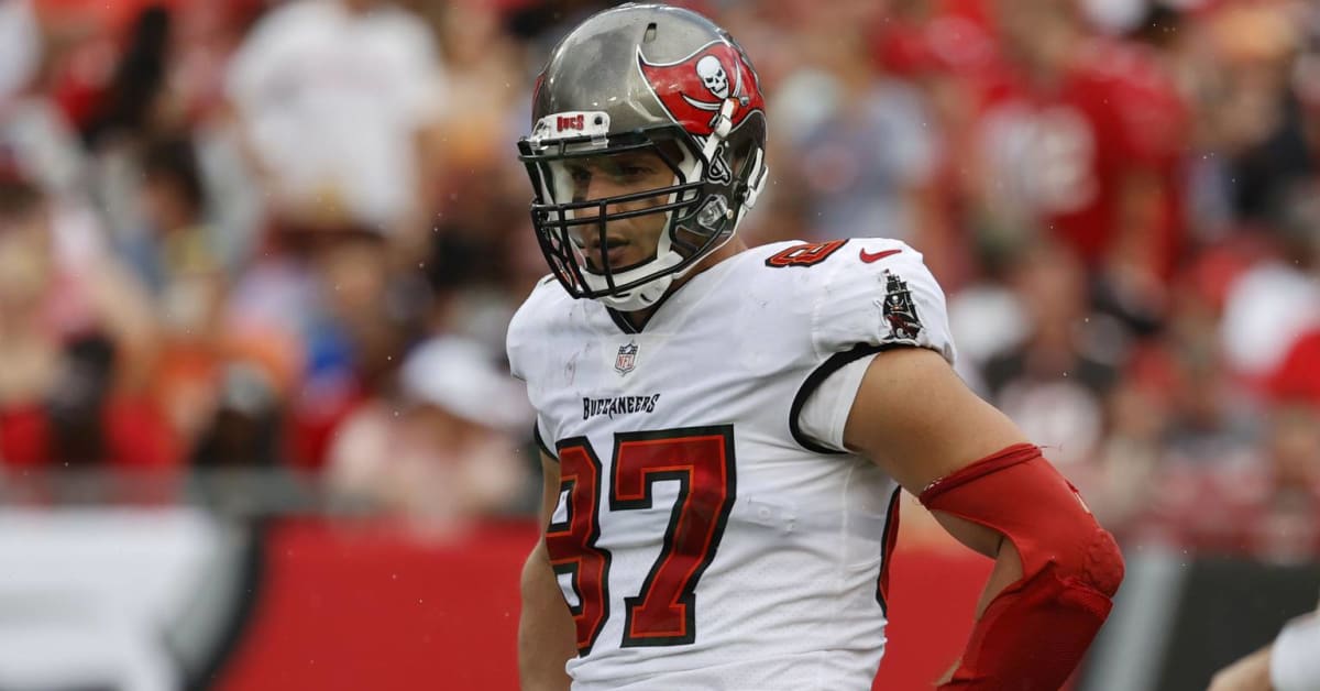 Rob Gronkowski Makes Definitive Statement About Current Ability to Play ...