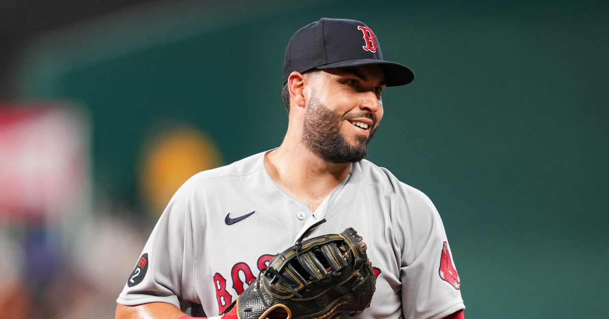 Chicago Cubs: Eric Hosmer is a Good Buy-Low, Bridge to Matt Mervis ...