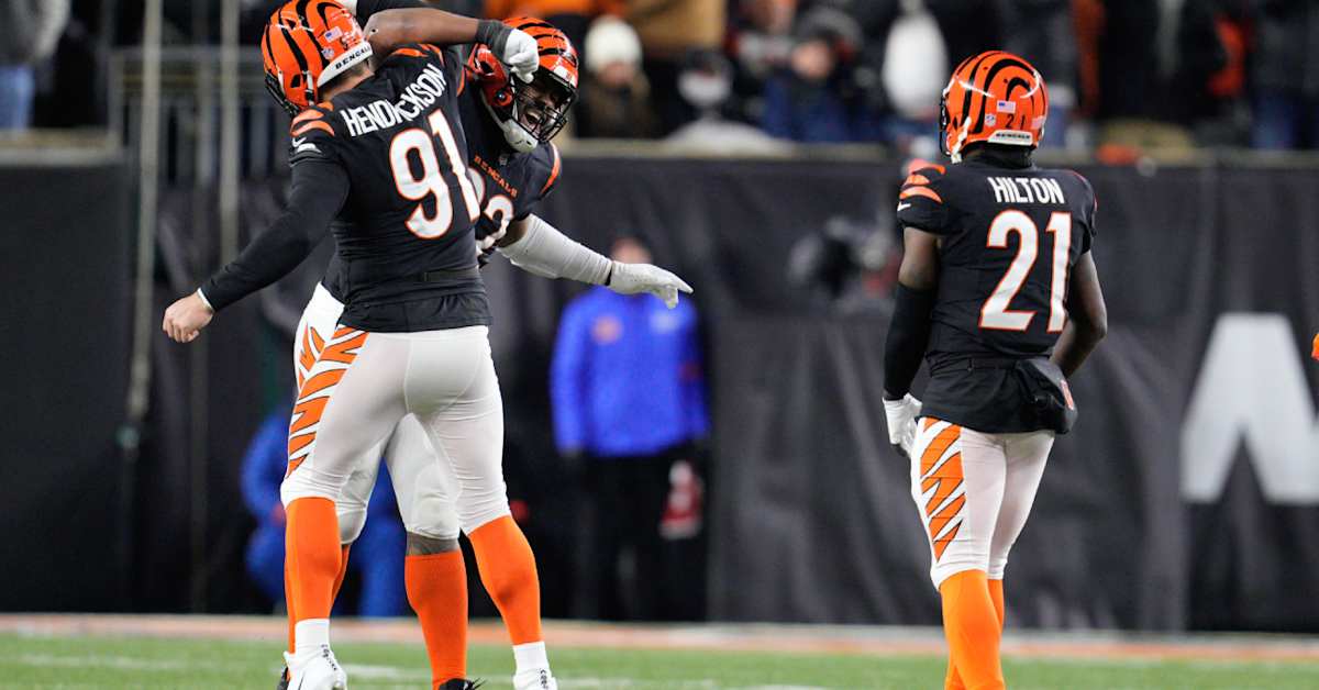 Bengals Outlast Ravens Thanks to 98-Yard Go-Ahead Defensive Touchdown ...