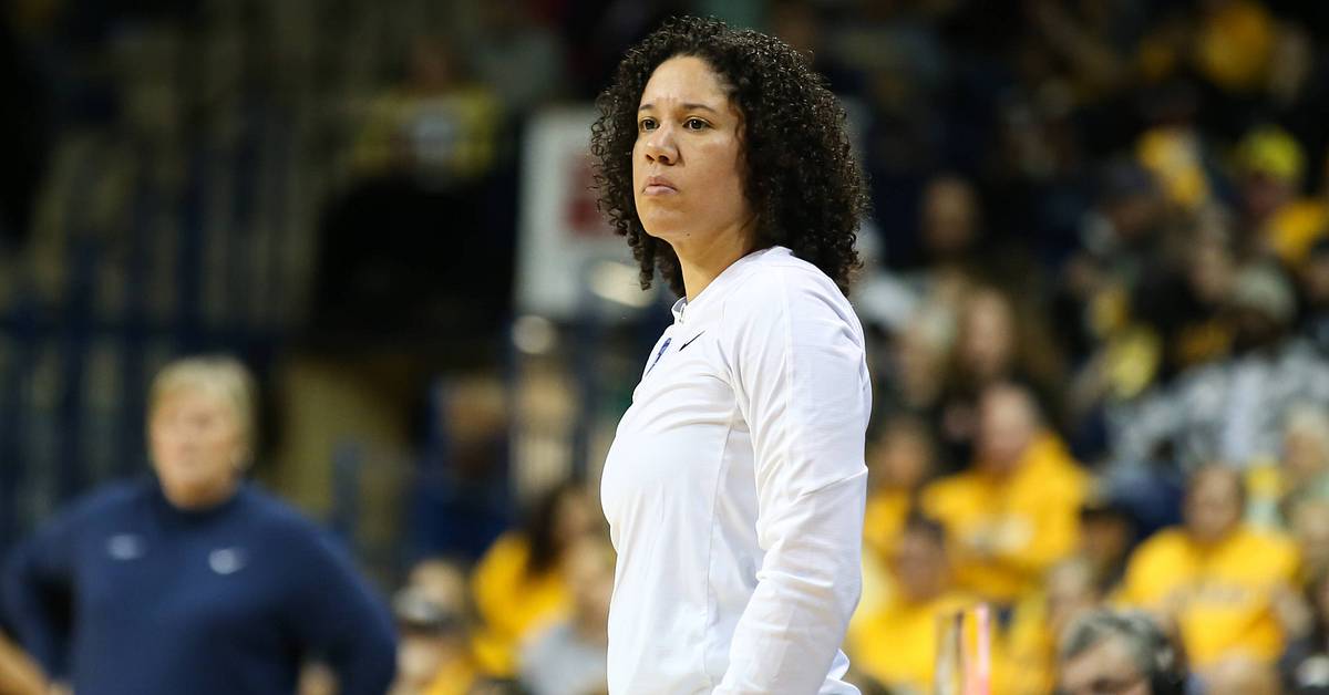 Duke’s Kara Lawson Says Wrong Ball Was Used in First Half of Florida ...