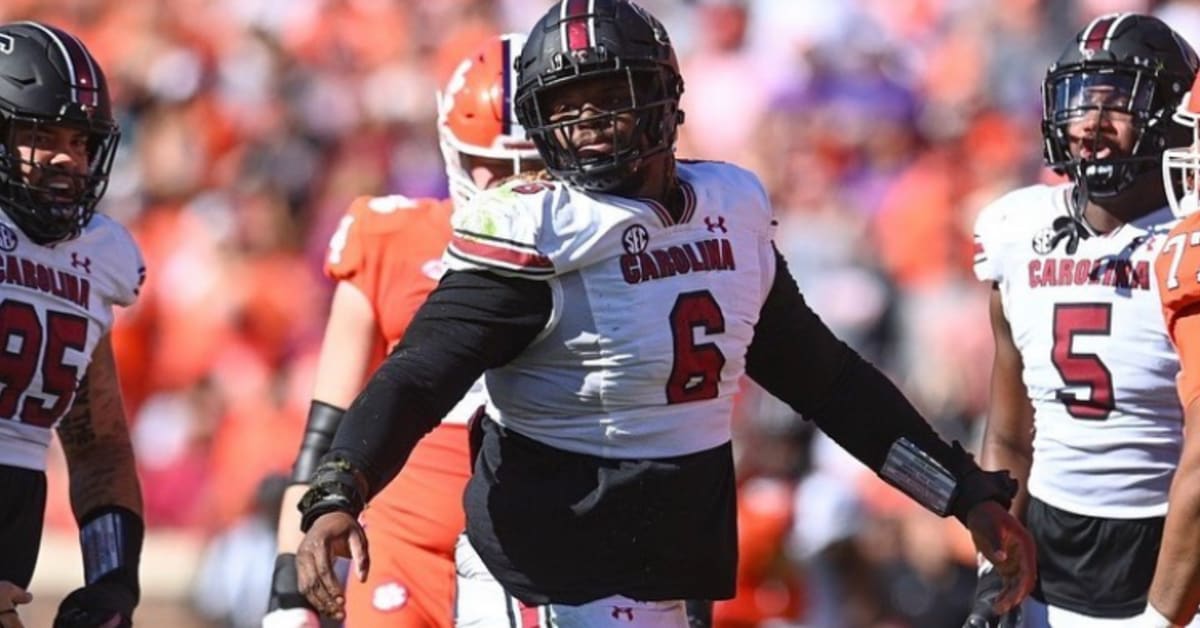 Zacch Pickens Signs With Sports Agency, Represents South Carolina ...