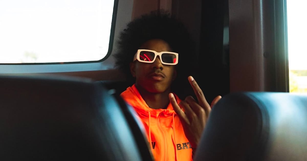 Huskies Offer Cornerback From SoCal City of Success - Sports ...