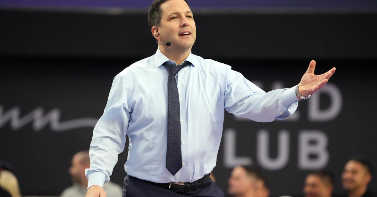 ESPN’s Adam Schefter Explains Text, Phone Call That Annoyed Aaron ...