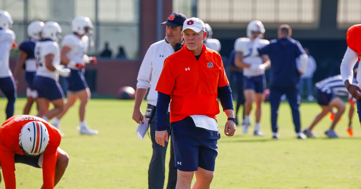 Auburn's Philip Montgomery named top-50 offensive coordinator in ...