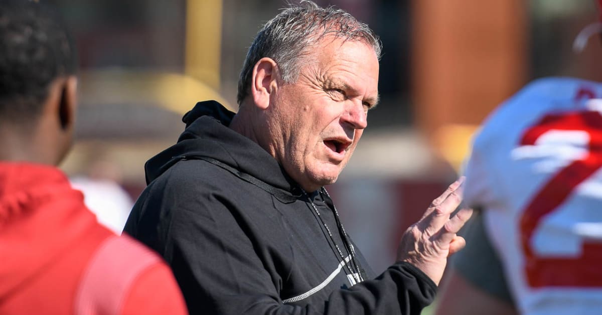 Razorbacks freshman Luke Hasz making plays has Sam Pittman's attention ...