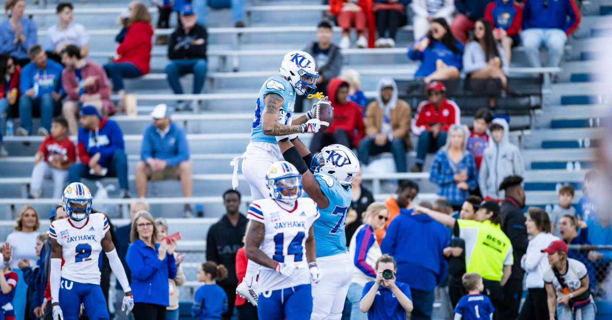 Jayhawks close out spring football with a successful showcase. - Blue ...