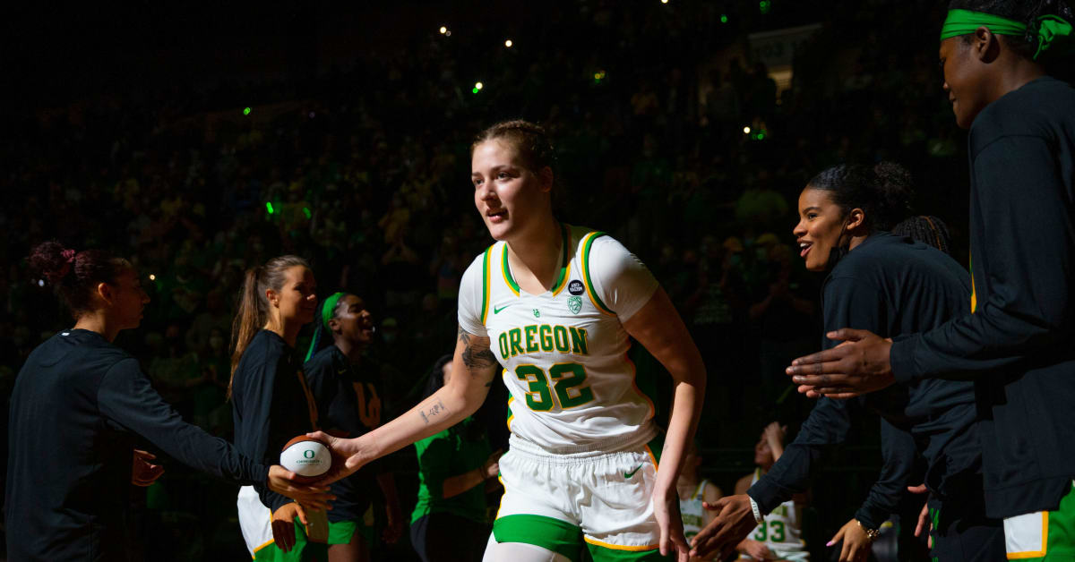 Women's Basketball: Sedona Prince Commits to TCU - Sports Illustrated ...