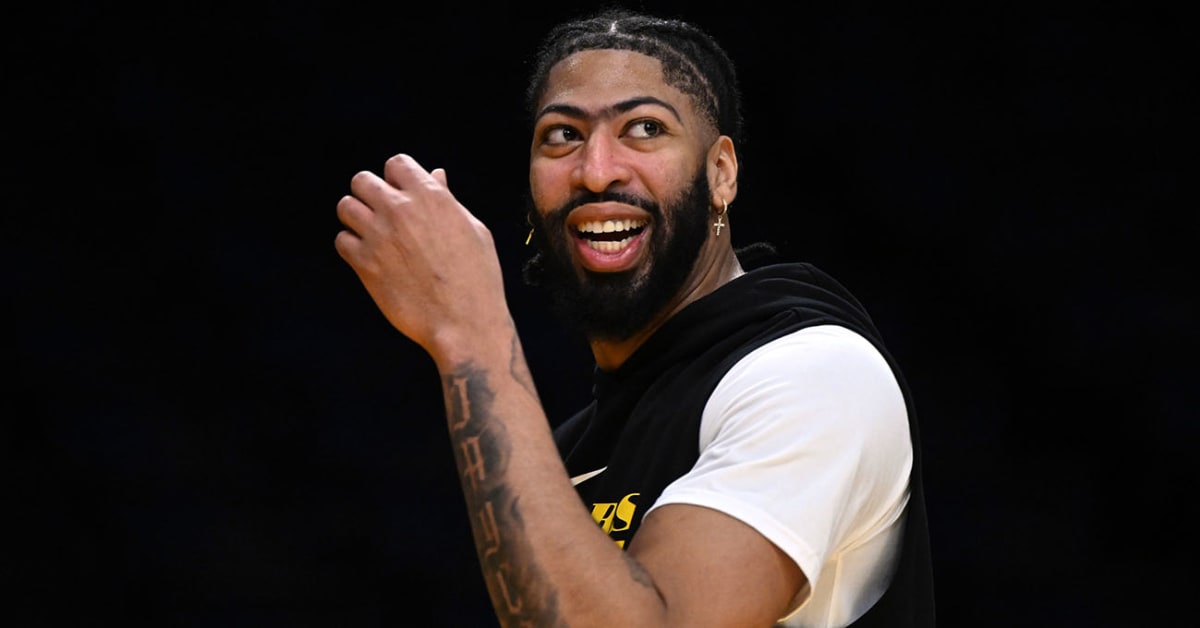 Video of Anthony Davis Boxing Brought All the Wild NBA Fan Reactions ...