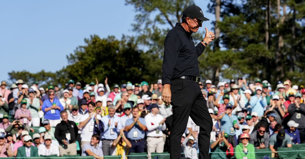 Jim Nantz Has Message For Critics Who Think CBS Snubbed Phil Mickelson ...