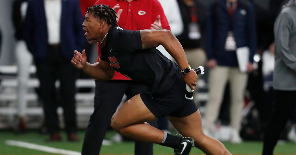 New England Patriots Looking at Georgia Edge Rusher Nolan Smith ...