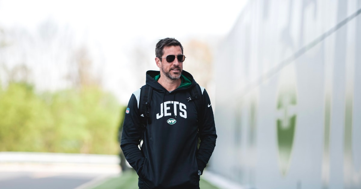 Rodgers' Wisdom, Presence Being Felt throughout Jets' Locker Room ...