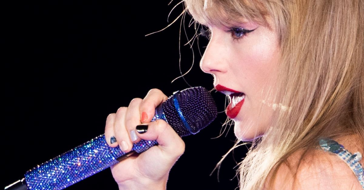 Taylor Swift Confirmed Her Eagles Fandom During Philadelphia Concert ...