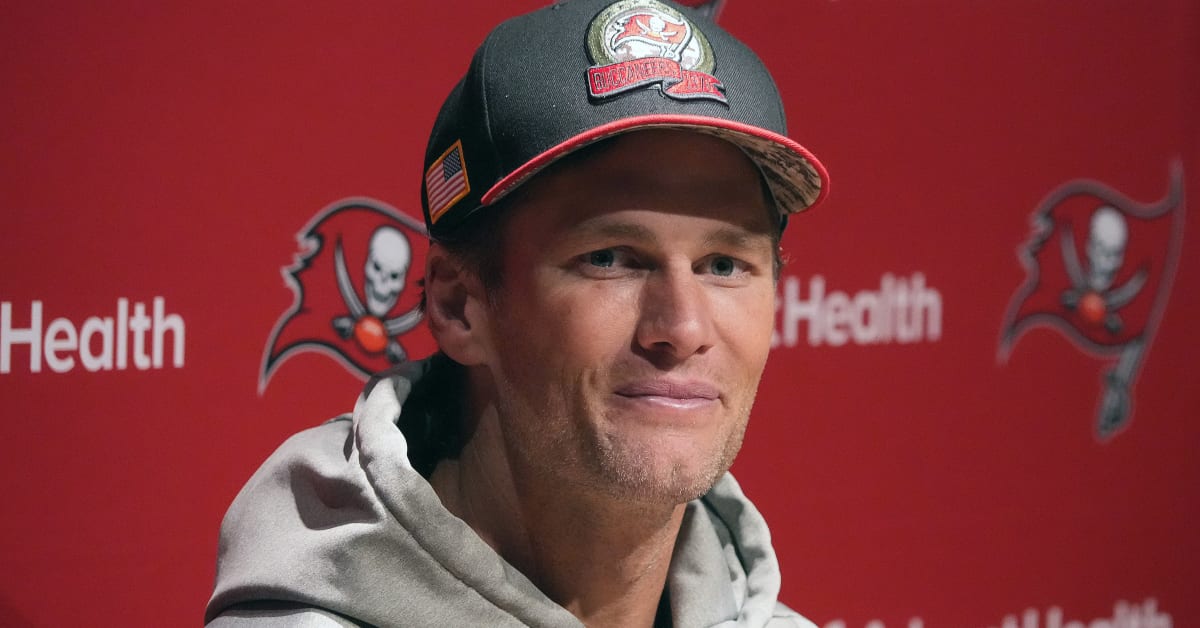 This Video of Tom Brady Delivering a Pep Talk to This Year’s NFL Rookie ...