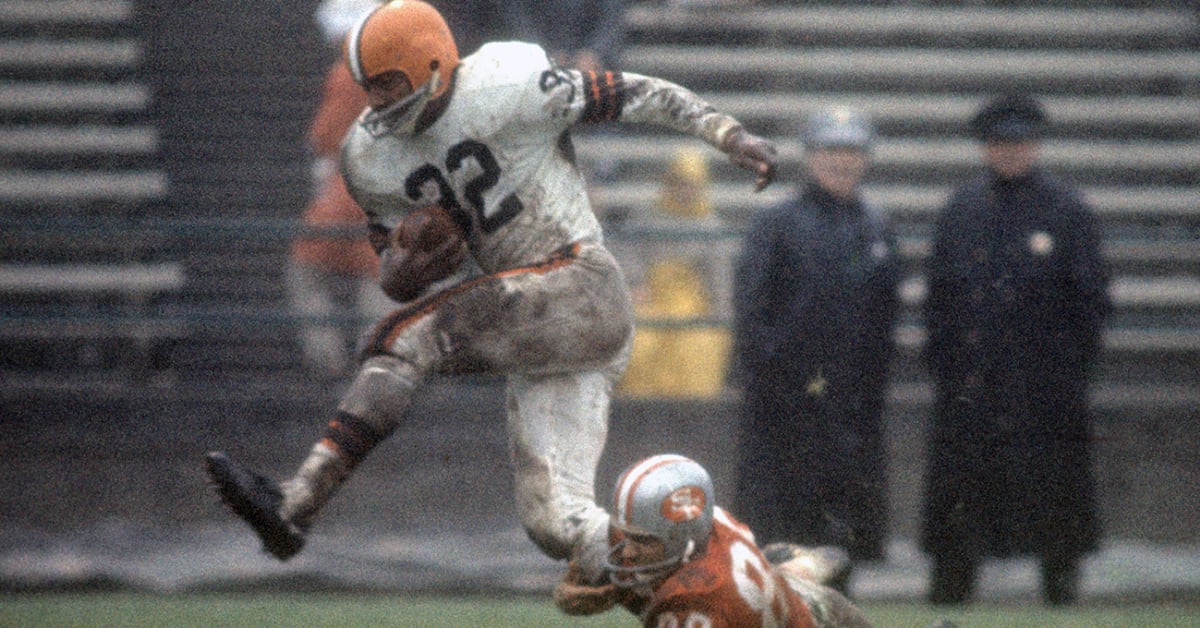 Jim Brown’s NFL career is one for the ages - Sports Illustrated