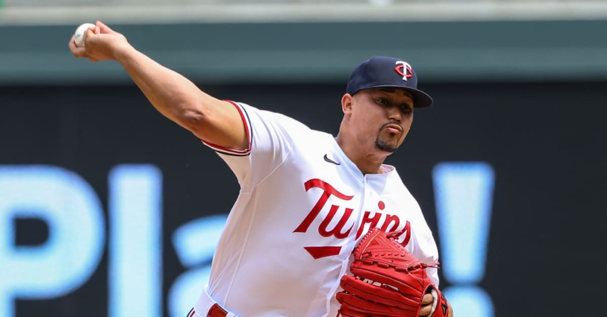 Minnesota Twins Pitcher Jhoan Duran’s 100-MPH ‘Splinker’ Simply Defies ...