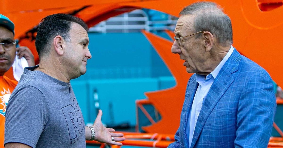 Drew Rosenhaus: Famed NFL Agent Taunts Shark in Open Water During Fishing Trip - Sports Illustrated