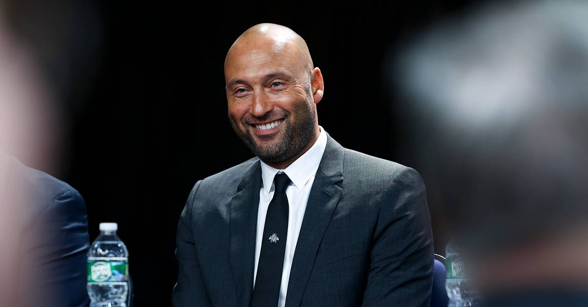Fox Shares Big Derek Jeter News Ahead of Cardinals-Cubs London Series ...