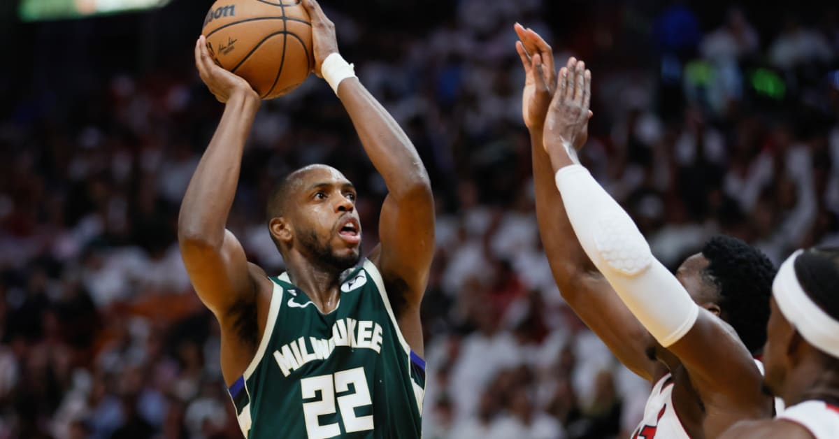 Khris Middleton Makes Decision on Return to Bucks in Free Agency - Sports Illustrated