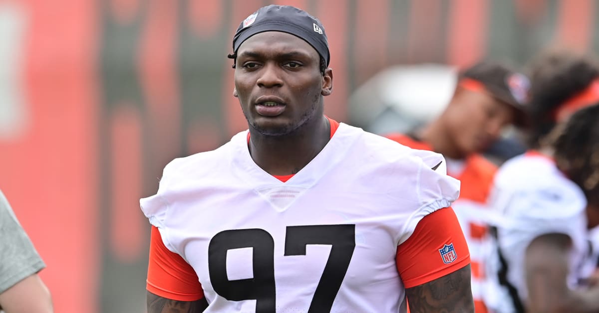 Browns Release DT Perrion Winfrey After Reported Police Investigation ...