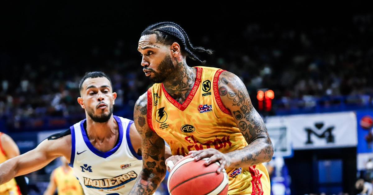 Former Wahoo Mike Scott Named Finals MVP, Wins BSN Championship in ...