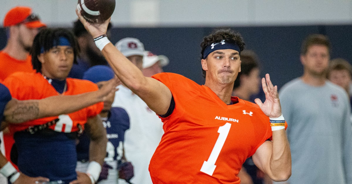 Payton Thorne is back with the starters at Thursday's fall camp practice - Sports Illustrated ...