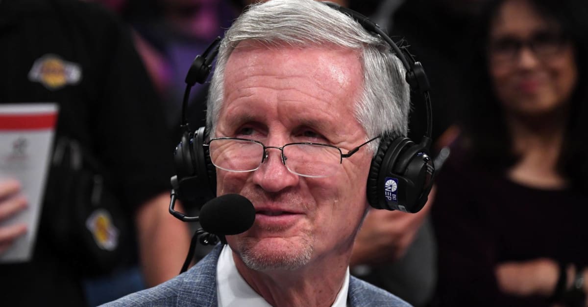 Mike Breen Returning to ESPN Broadcast for Game 3 of NBA Finals ...