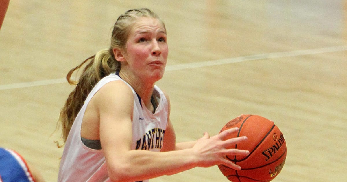 Iowa Recruit Ava Jones Injured After Being Struck by Car, per Report ...