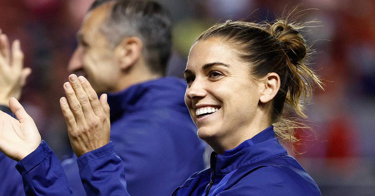 Alex Morgan Gifts Young USWNT Fan Signed Jersey After He Went Viral ...