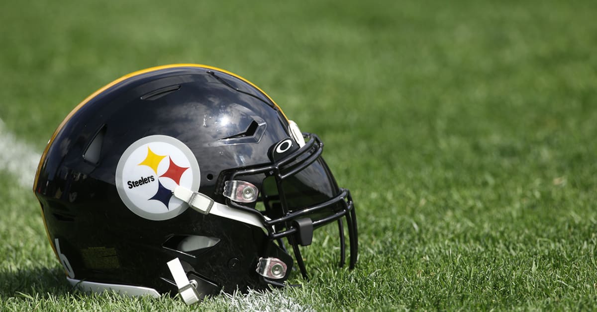 Former NFL Wide Receiver Charles Johnson Dies at 50 - Sports Illustrated