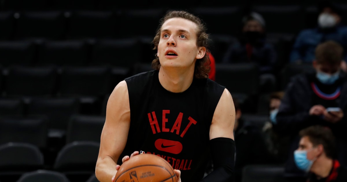 Kyle Guy Signs With Club Joventut Badalona in Spain - Sports ...