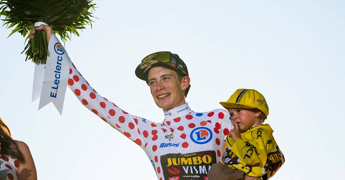 Danish Cyclist Jonas Vingegaard Claims First Tour de France Title ...