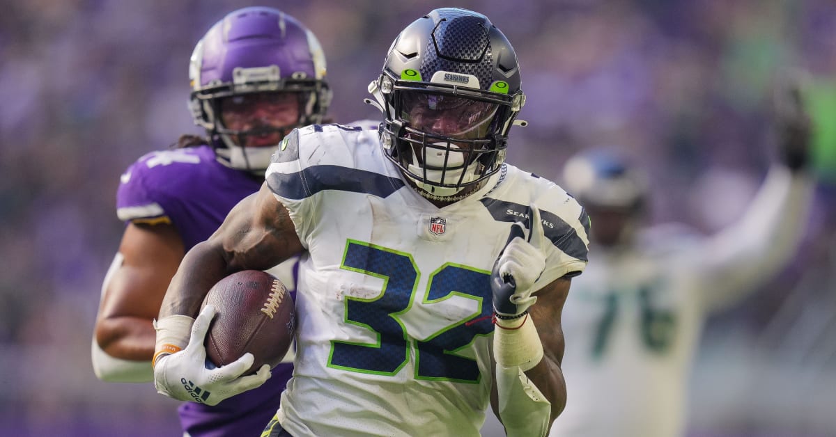 Seahawks RB Chris Carson Retiring From NFL Due to Injury, per Report ...